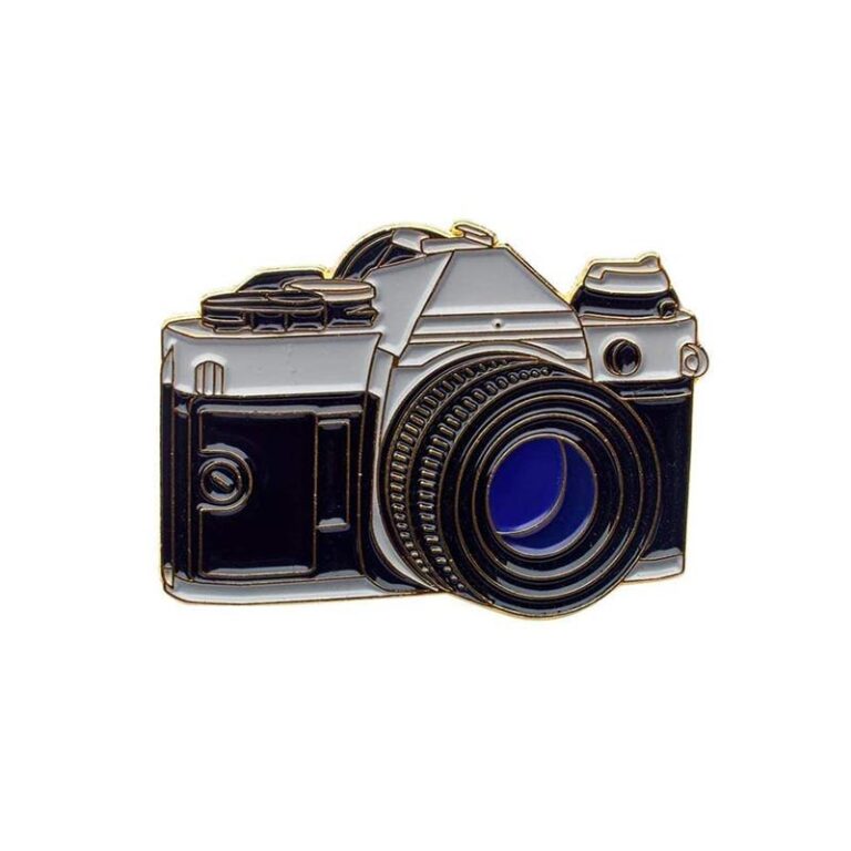 Canon AE-1 - SLR camera pin badge - i heart badges