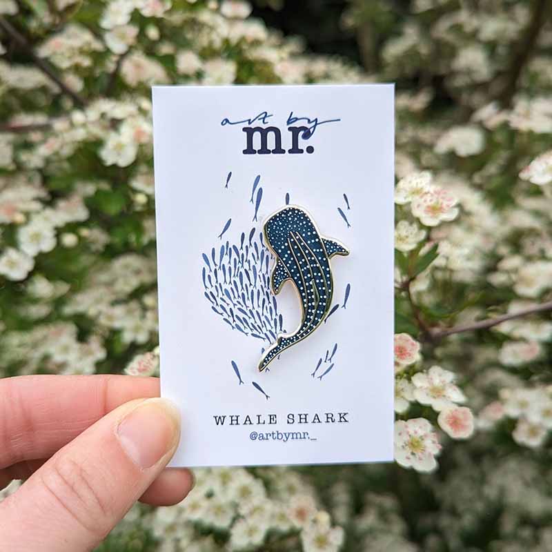 Whale shark pin badge - sea animal pin - i heart badges